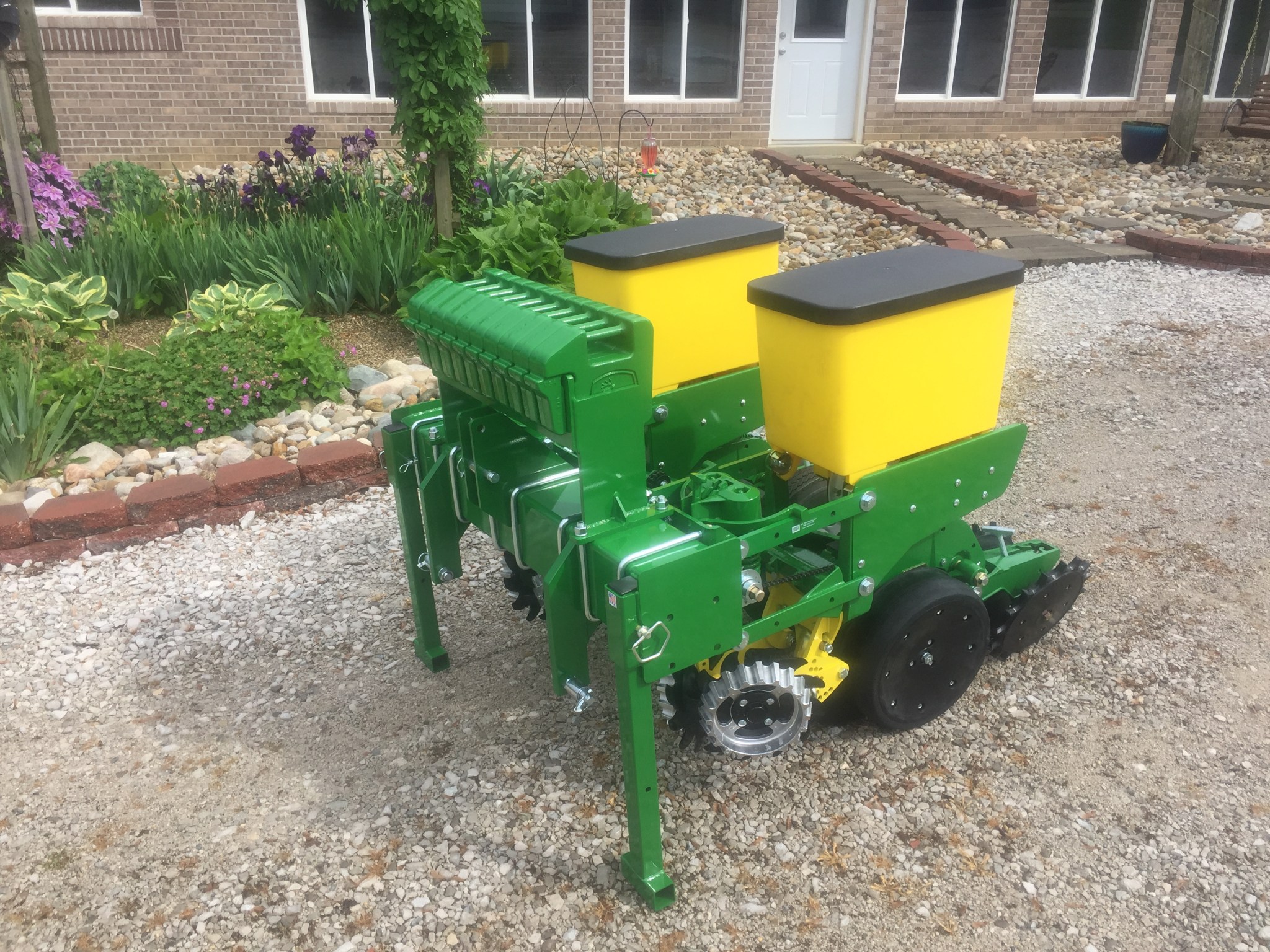 2 row food planter photos – Biggs Planter LLC (765) 719-3721